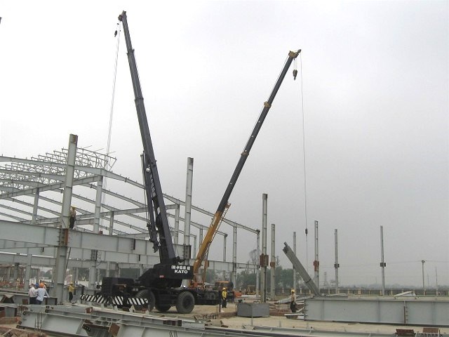 Xe cẩu thủy lực Kato NK 500 | VINACOMM