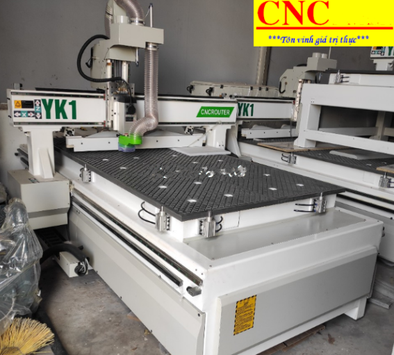 Máy CNC Trung Tâm -YK1 (Servo) | VINACOMM